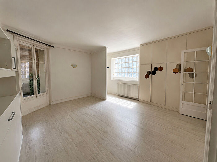 Appartement 3 pièces à Paris 16ème, Passy, Maison de la Radio, Muette-Sud, à vendre