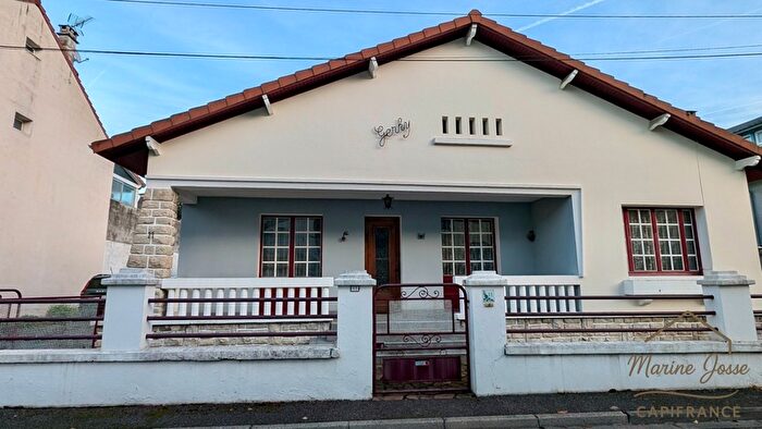 Maison à vendre - Lourdes, Soum de Lanne, Cité Rotschild - 3 pièces - 2 chambres