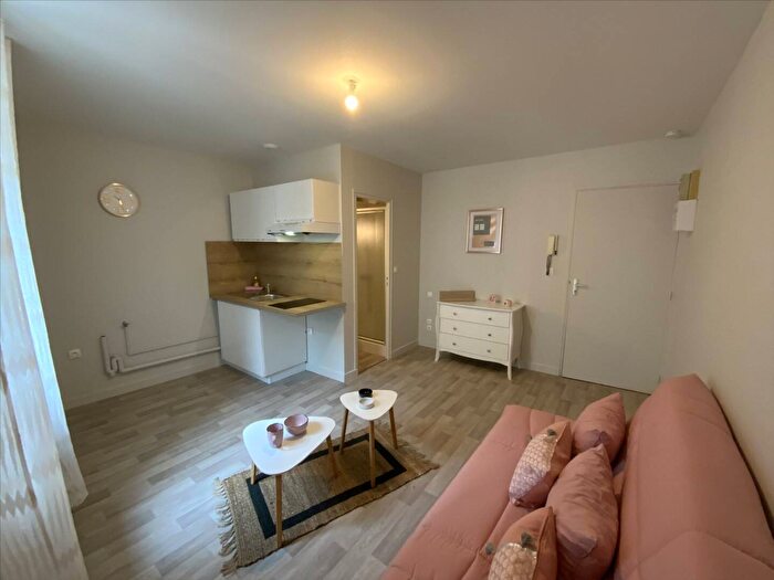 Appartement à louer - Mont Doré-Saint Guillaume, Beaumont - 1 pièce