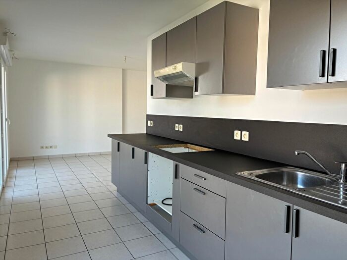 Appartement 3 pièces à Bourg-lès-Valence, Jean Moulin, à louer