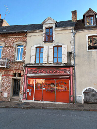 Maison 11 pièces à vendre à Cherré