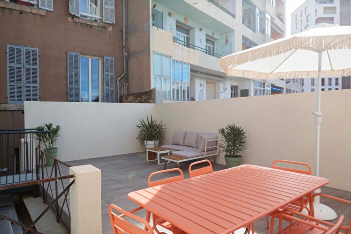Appartement à louer - Marseille e , Lodi - 5 pièces