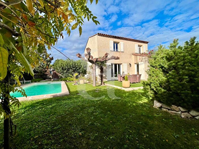 Maison à vendre - Saint-Rémy-de-Provence - 4 pièces - 3 chambres