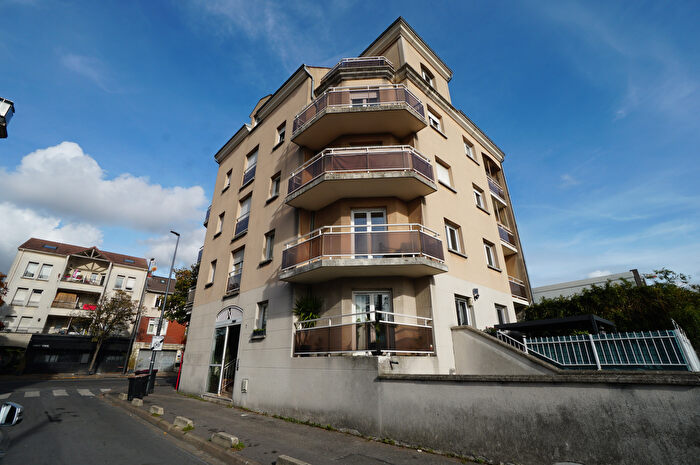 Appartement à vendre - Bobigny, Pierre Sémard - 2 pièces - 1 chambre