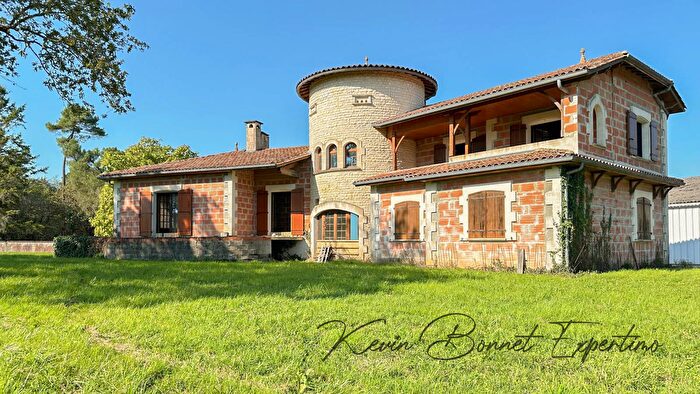 Maison à vendre - Montendre - 5 pièces - 4 chambres