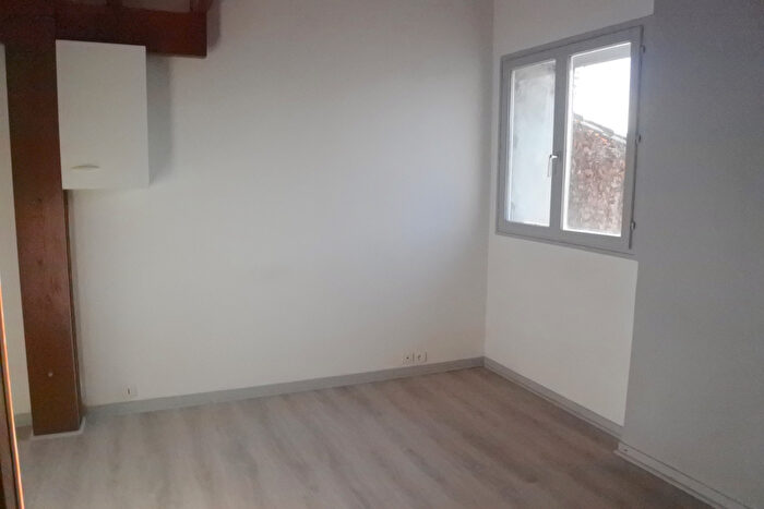 Appartement à louer - Preignac - 1 pièce