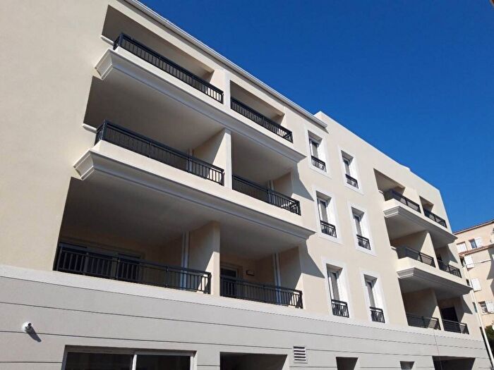 Appartement à louer - Beaulieu-Darboussèdes, Toulon - 3 pièces - 2 chambres