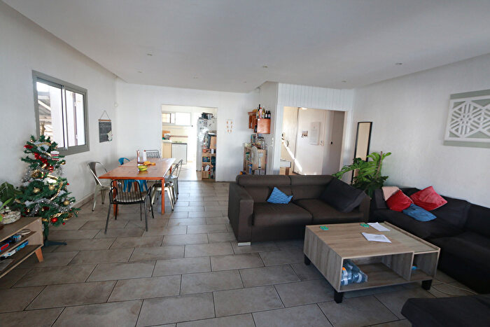 Maison 9 pièces à vendre à Saint-Denis, Le Chaudron, Sainte-Clotilde