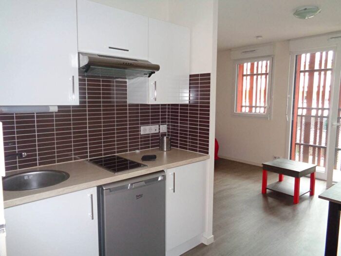 Brive-la-Gaillarde, Centre-ville, Pont Cardinal, Champanatier - Appartement 1 pièce à louer