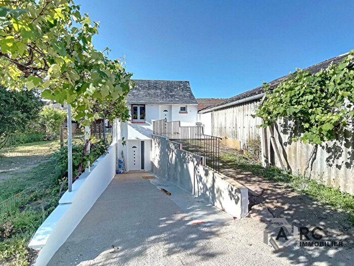 Appartement à louer - Saint-Denis-de-lHôtel - 2 pièces - 1 chambre