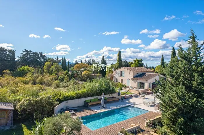 Maison à vendre - Lagnes - 9 pièces - 6 chambres