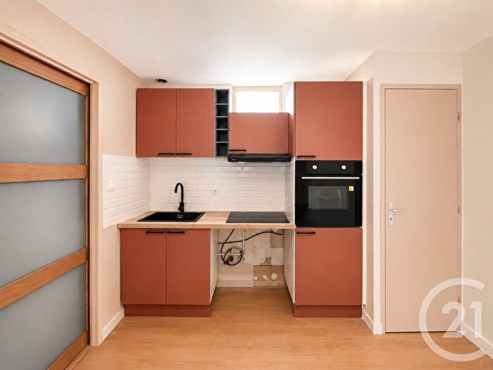 Appartement 1 pièce à Alès, Centre-ville, à louer
