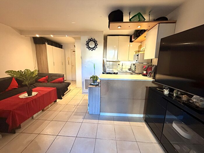 Appartement à vendre - Cagnes-sur-Mer, Le Val Fleuri - 2 pièces - 1 chambre