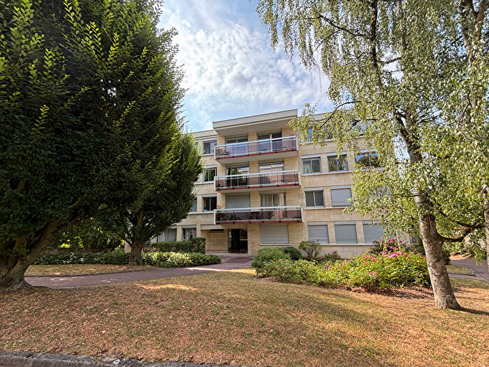 Appartement 1 pièce à louer à Nogent-sur-Marne, Beauté Baltard