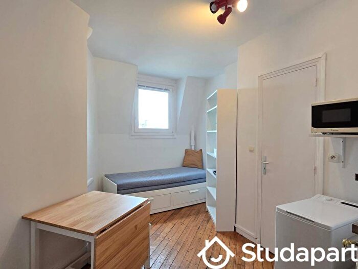 Appartement 1 pièce à louer à Centre Ville, Reims