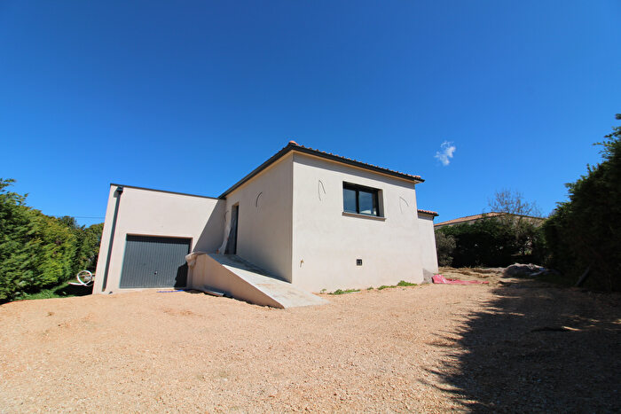Maison 4 pièces à Saint-Privat-des-Vieux, à vendre