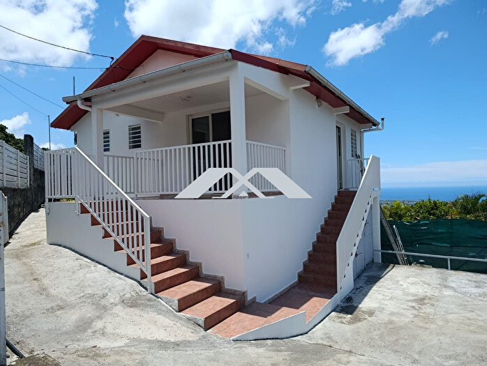 Maison à louer - Saint-Louis, Le Gol des Hauts, Hauts de la Rivière - 4 pièces - 3 chambres