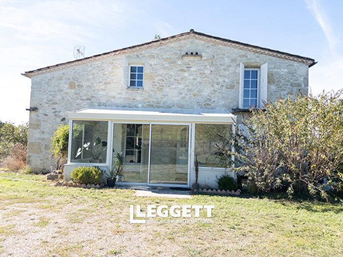 Maison à vendre - Esclottes - 8 pièces - 5 chambres