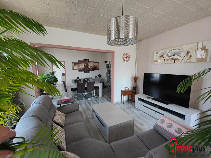 Mulhouse, Bourtzwiller : Appartement 5 pièces à vendre