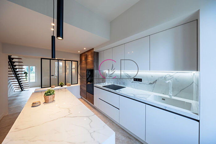 Appartement à vendre - Aix-en-Provence, Les Milles - 5 pièces - 3 chambres