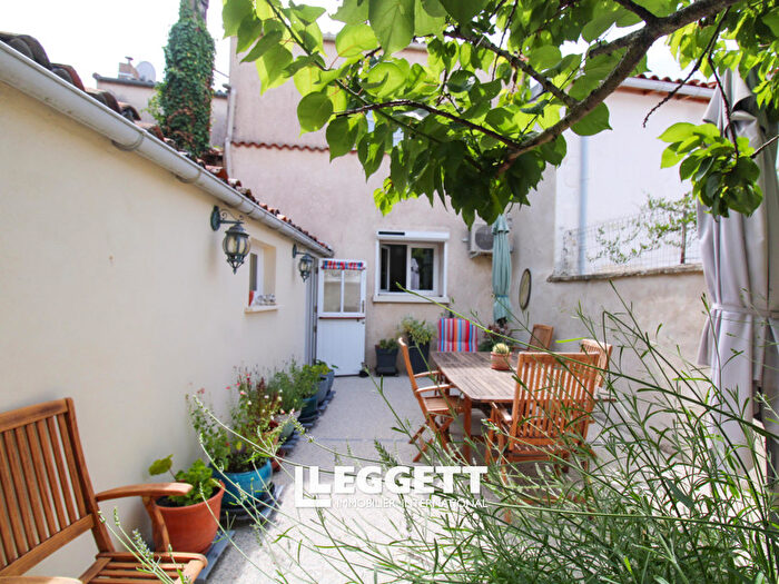 Maison à vendre - Saint-Jean-dAngély - 6 pièces - 3 chambres