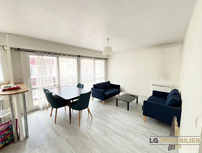 Appartement à louer - Amiens, Centre-ville - 2 pièces - 1 chambre