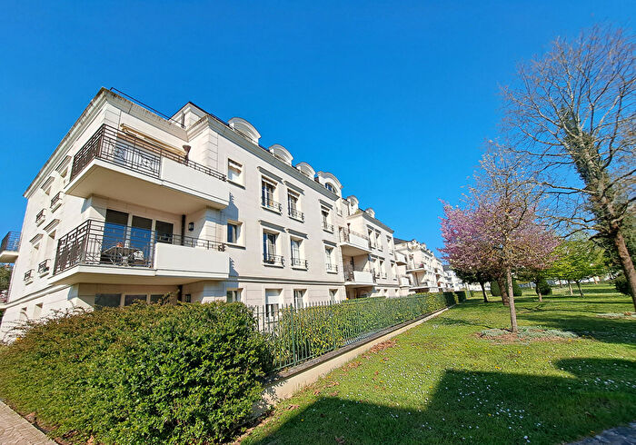 Appartement 3 pièces à Saint-Cyr-sur-Loire, République, Fosses Boissées, Hôtel de ville, à vendre