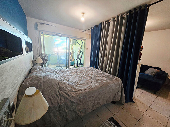 Appartement à vendre - Saint-Denis, Le Butor, Champ-Fleuri, Sainte-Clotilde - 1 pièce