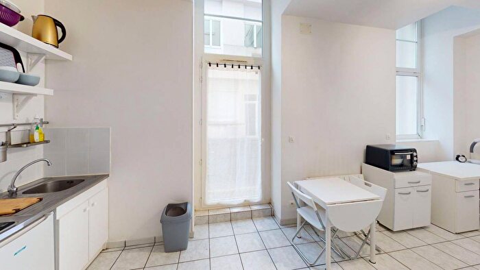 Appartement 1 pièce à louer - Bellevue-Solaure, Saint-Étienne