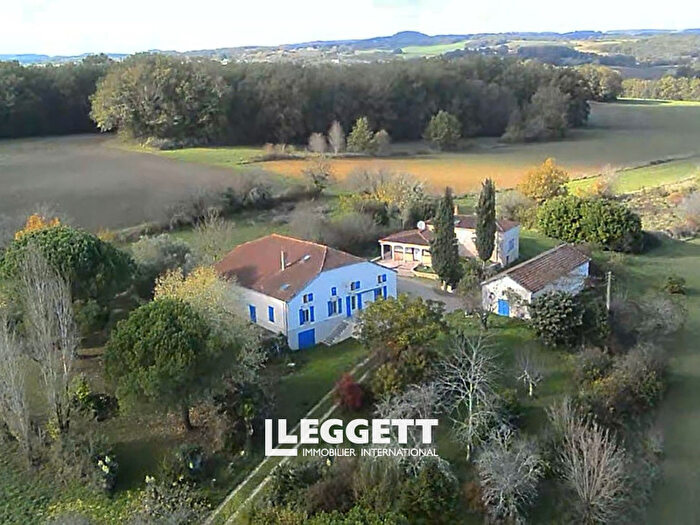 Maison à vendre - Villeneuve-sur-Lot, Zone rurale Nord - 8 pièces - 4 chambres