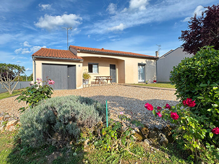 Maison 3 pièces à vendre à Puymoyen
