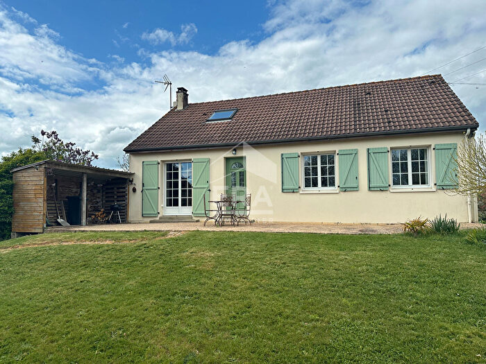 Maison à vendre - Saint-Éliph - 5 pièces - 4 chambres