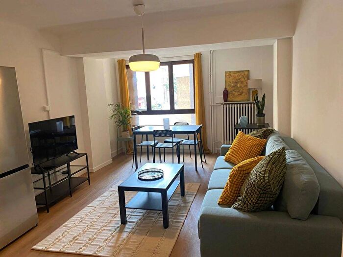 Appartement à louer - Centre Ville, Aix-en-Provence - 3 pièces - 2 chambres