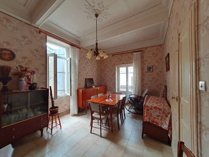 Maison à vendre - Autignac - 5 pièces - 2 chambres