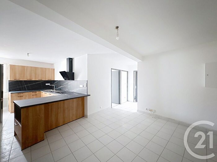 Appartement à louer - Montélimar, Centre-ville - 3 pièces - 1 chambre