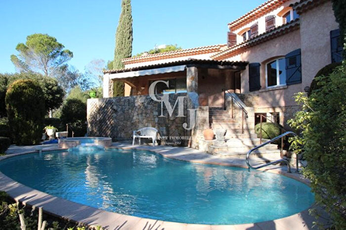 Maison à vendre - Saint-Raphaël, Plateau Notre-Dame - 5 pièces - 4 chambres