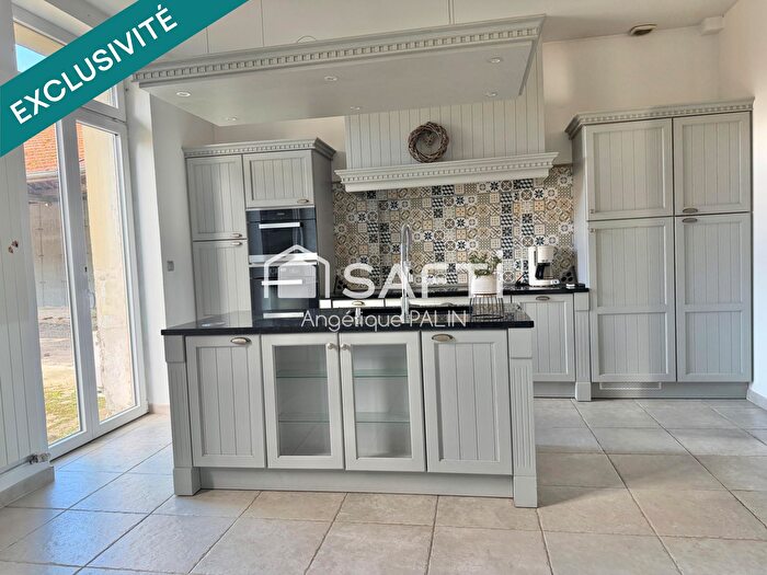 Maison 6 pièces à Auve, à vendre