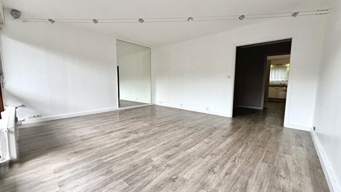 LHaÿ-les-Roses, Centre-ville : Appartement 4 pièces à vendre