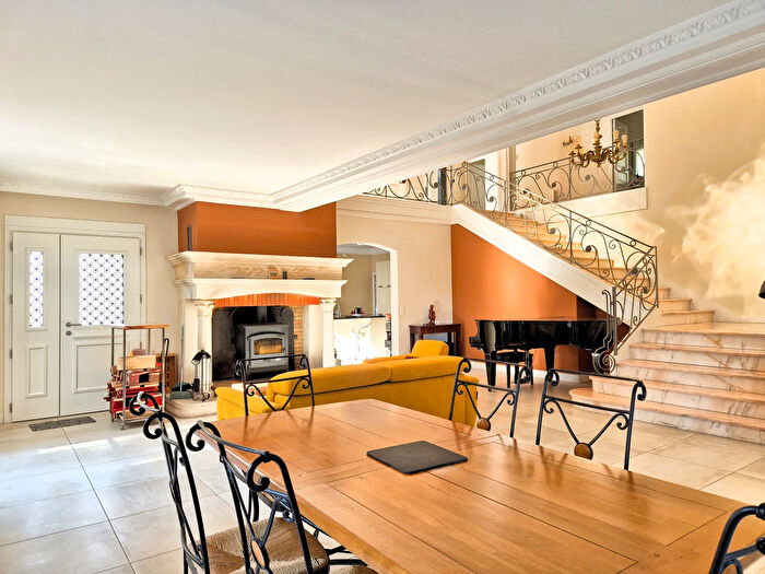 Maison à vendre - Pézenas - 9 pièces - 6 chambres