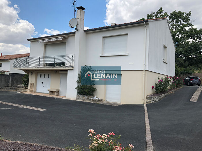 Maison à vendre - Les Herbiers, Centre-ville, Le Grand Fief - 7 pièces - 4 chambres