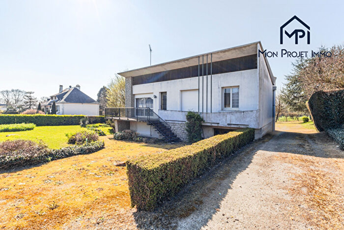 Cossé-le-Vivien : Maison 7 pièces à vendre