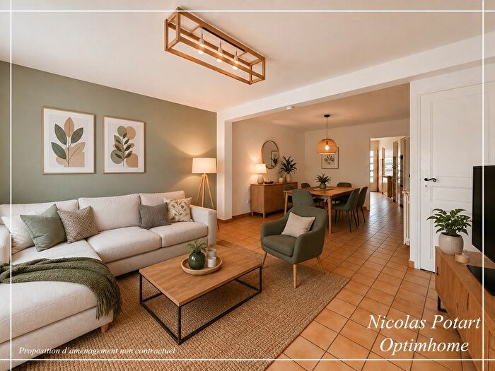 Lacroix-Saint-Ouen : Maison 4 pièces à vendre