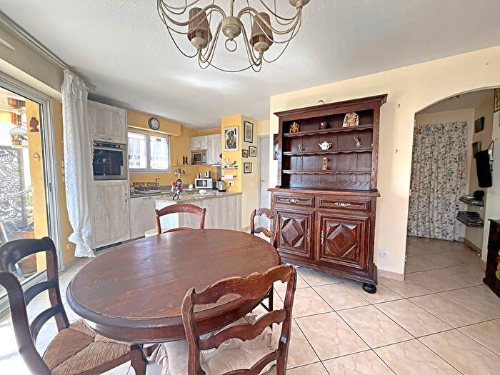 Appartement à vendre - Saint-Raphaël, Les Arênes - 2 pièces - 1 chambre