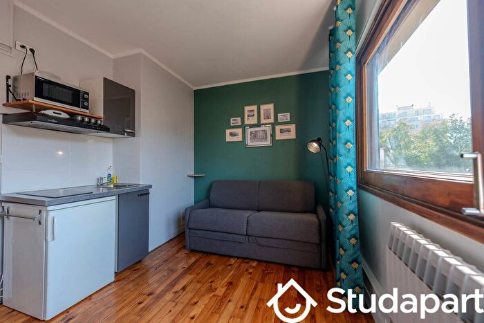 Appartement à louer - Allies-Clos dOr, Grenoble - 1 pièce