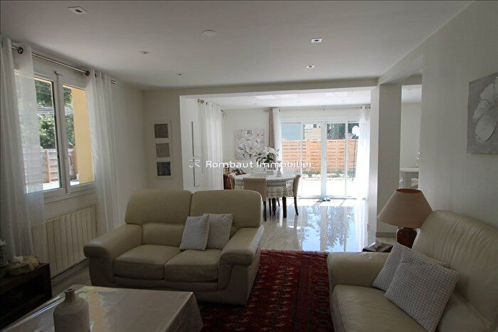 Maison à louer - Louveciennes - 5 pièces - 4 chambres