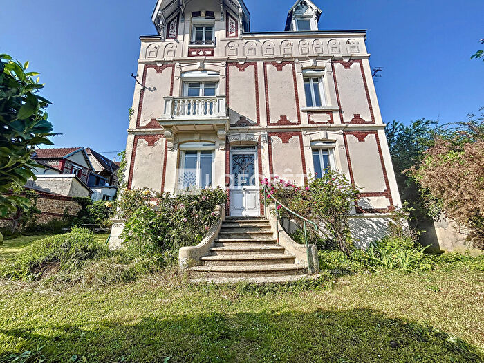 Maison à louer - Rouen, Jouvenet - 7 pièces - 6 chambres