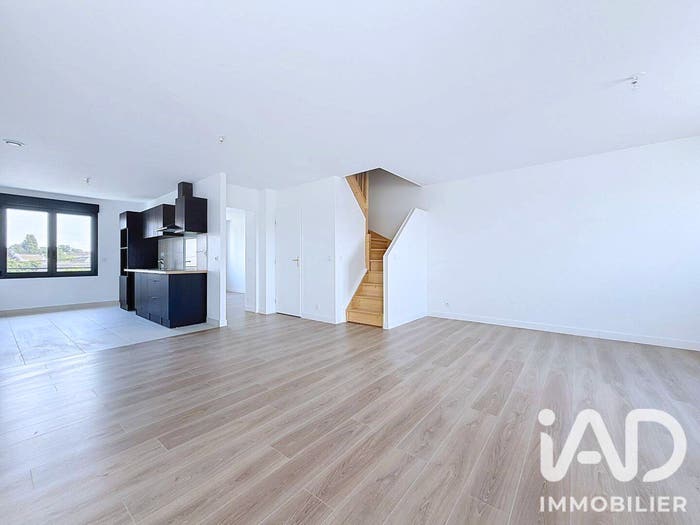 Appartement 5 pièces à Centre Ville-Mousseaux-Plaine, Draveil, à louer