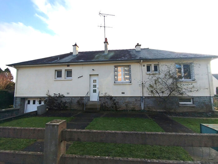 Maison à vendre - Fougères, Forairie, Cotterêts - 7 pièces - 5 chambres