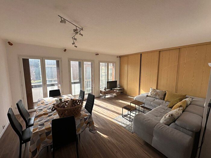 Appartement à louer - Aiguerelles, Nouvelle Mairie, Montpellier - 3 pièces - 2 chambres