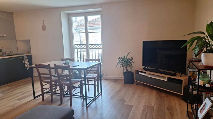 Appartement à louer - Nontron - 3 pièces - 2 chambres